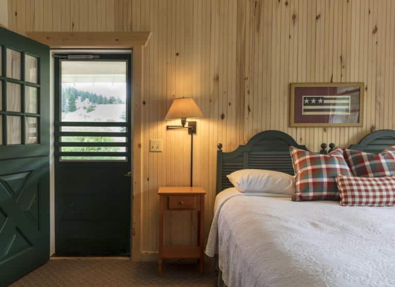 Luxury Ranch Accommodations at 4UR Ranch